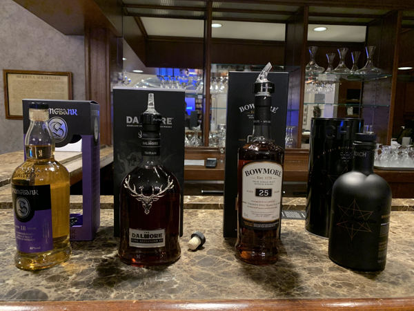 Ivey Toronto’s Holiday Social: High-End Scotch Tasting | Ivey Alumni